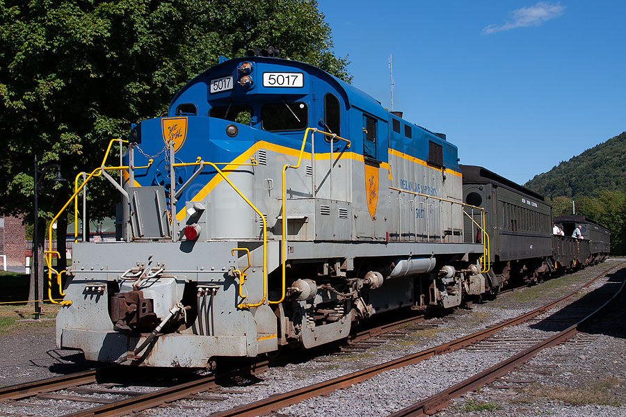 Unframed Matte Print -- Delaware & Hudson RS36 #5017 @ Arkville, NY – Switchman Images