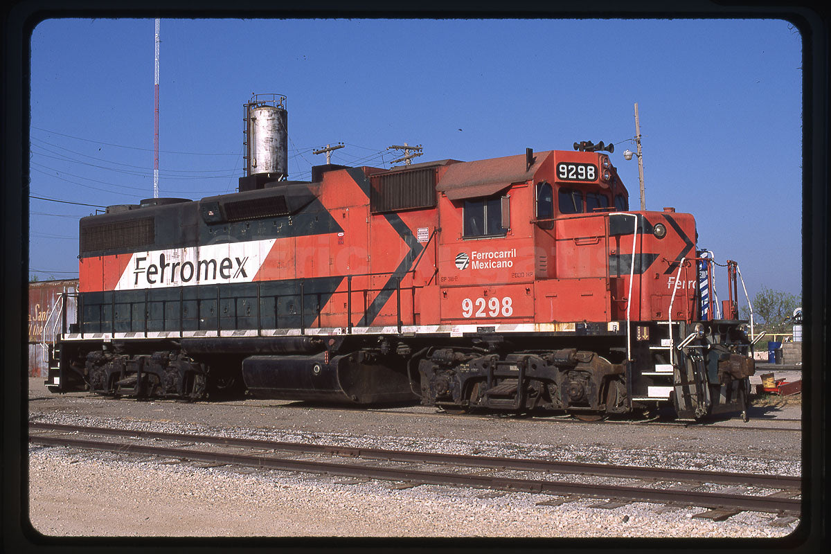 Ferromex (FXE) #9298 GP38-2 – Switchman Images