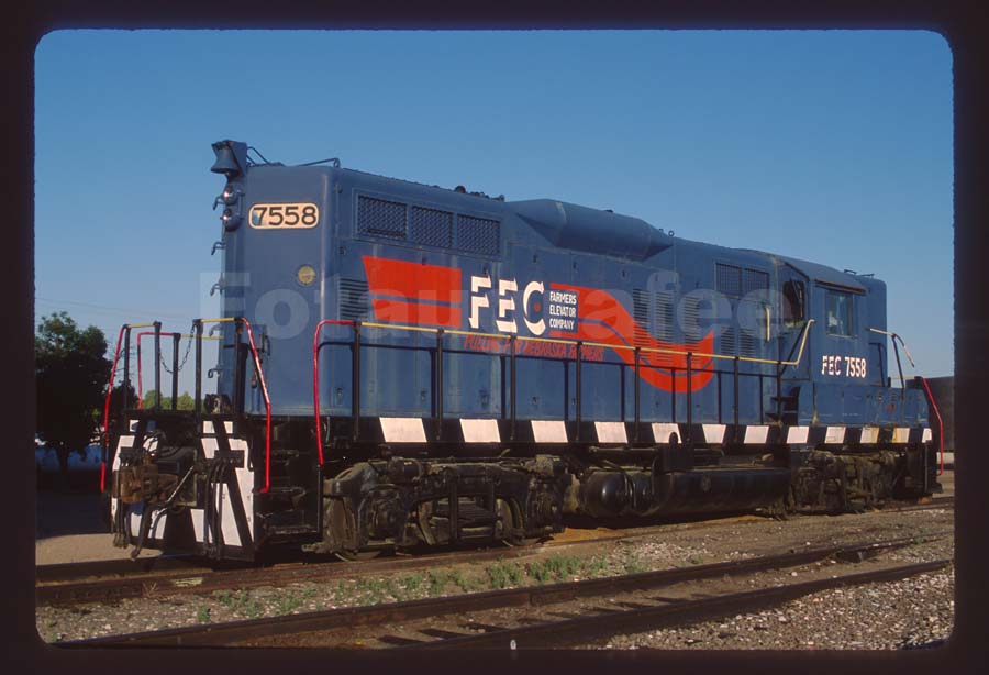 Farmers Elevator Company #7558 GP10 – Switchman Images