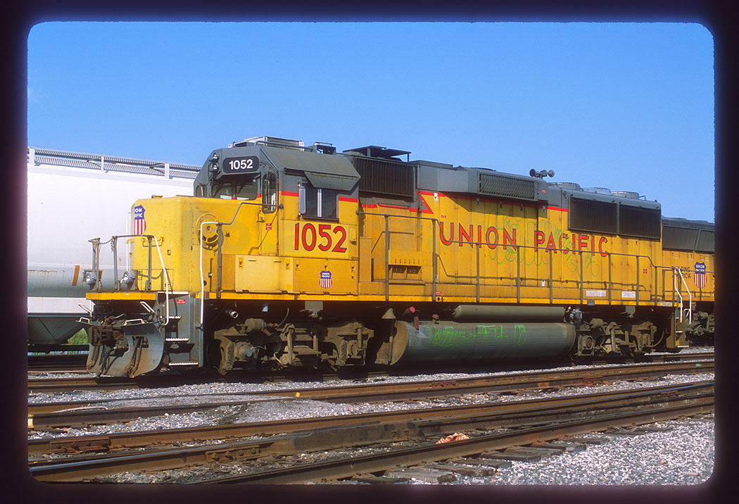 Union Pacific (UP) #1052 GP60 – Switchman Images
