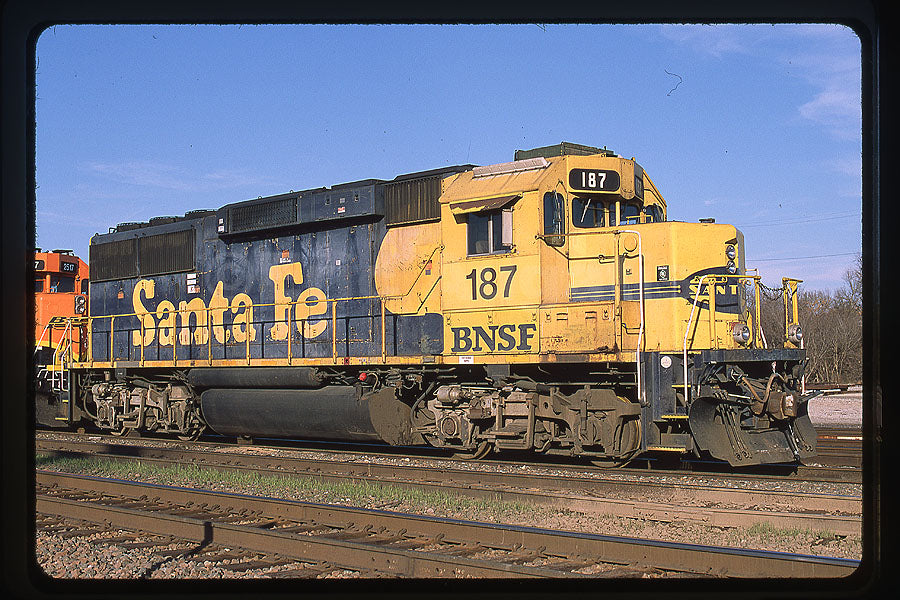 BNSF Railway #187 GP60 – Switchman Images