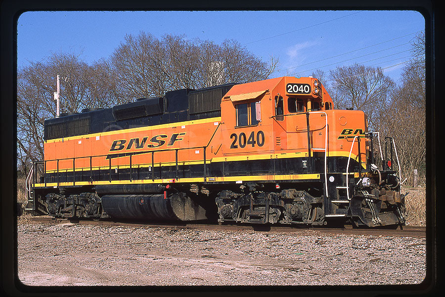 BNSF Railway #2040 GP38-2 – Switchman Images