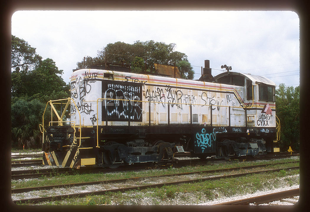 Conrad Yelvington (CYXX) #2115 ALCO S2 – Switchman Images