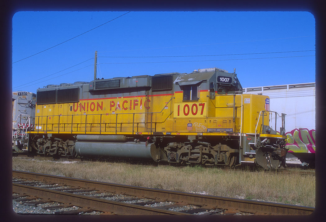 Union Pacific (UP) #1007 GP60 – Switchman Images